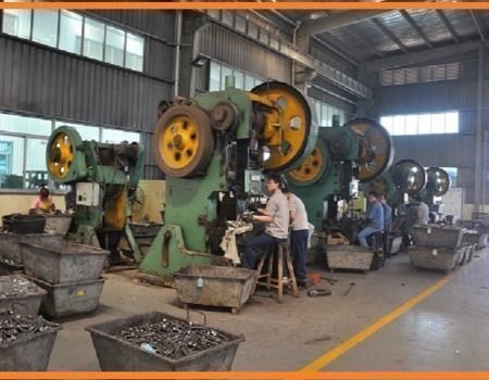 China Manufacture track shoe bolts M22x2.0 for excavator on Global ...