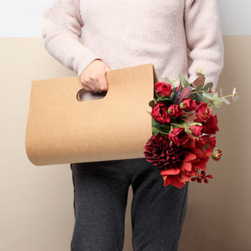 China High quality bouquet packaging carrier craft paper carrier rose ...