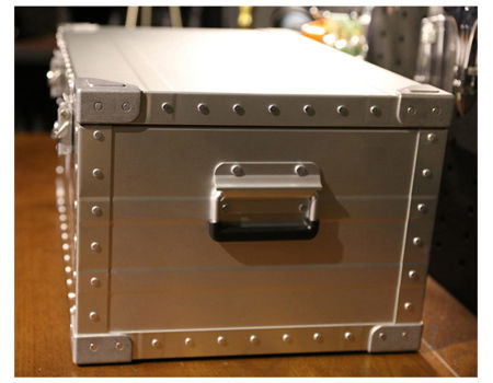 China Lightweight portable outdoor camping storage box with handle on ...