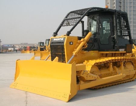 China SD16F Crawler Bulldozer Brand New Shantui 160HP Forest Construction Bulldozer for sale on ...