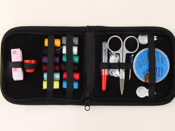 China Colorful sewing kit with print needle and thread set multi items ...