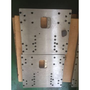 China CNC machined parts machining parts made by machining center on ...
