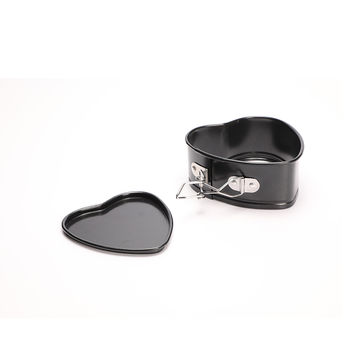 China Springform Buckle Heart Shaped Carbon Steel Nonstick Cake Baking ...