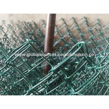 China Diamond mesh fence, 50 x 50mm Mesh, Widely Used in Industries on ...
