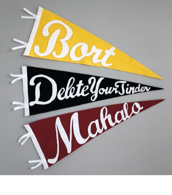 China Promotion Advertising Sports Custom Felt Triangle Flag Pennant on ...