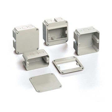 China High precision OEM custom plastic wall socket injection mold on ...