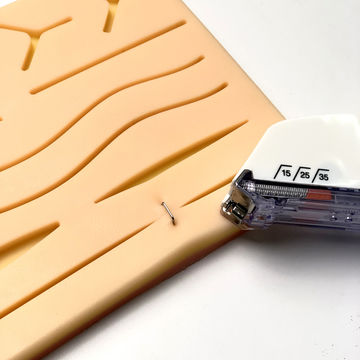 China Veterinary use skin stapler disposable animal clinic on Global ...