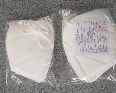 China Disposable civil mask white blue three-layer adult non-woven melt ...