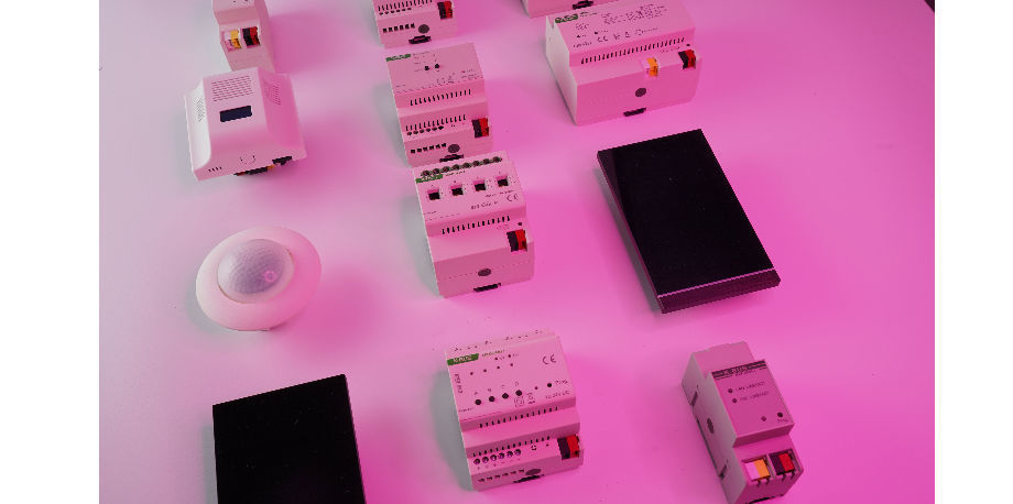 KNX Smart K-BUS Switch Actuator 4-Fold, 16A, Current Mesurement ...