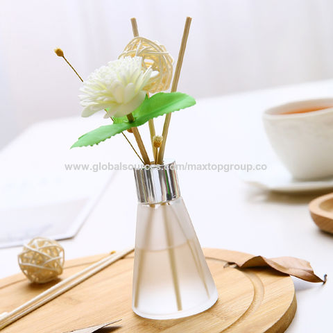 China Reed Diffuser Luxury Bottle Glass Blowing With Extreme Decorative Reeds Home Fragran ...