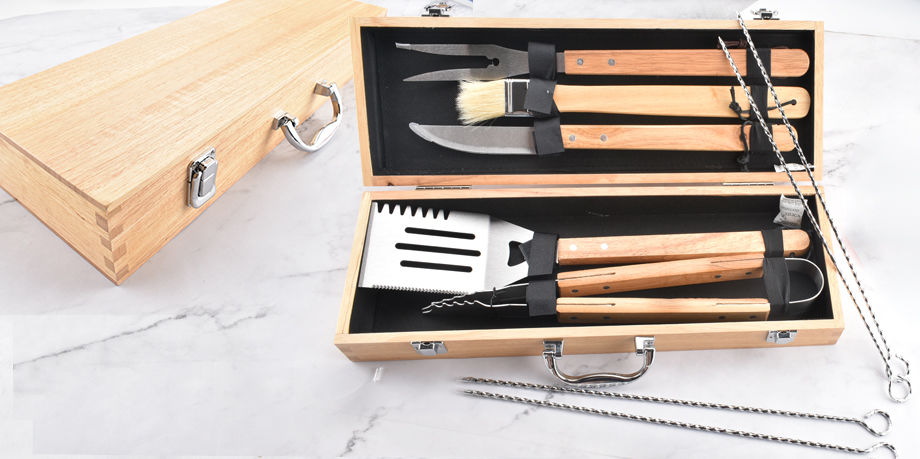 China Custom barbecue camping outdoor stainless steel 9 pcs wood handle ...