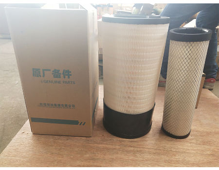 China Brand Crawler Excavator Air Intake Filter Element P627763 P628203 ...