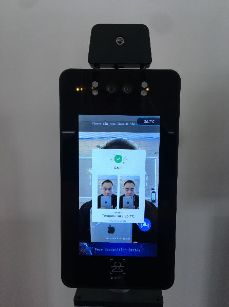 China 7inch TableTop Relay Gate Entry Access Control LCD Screen with ...