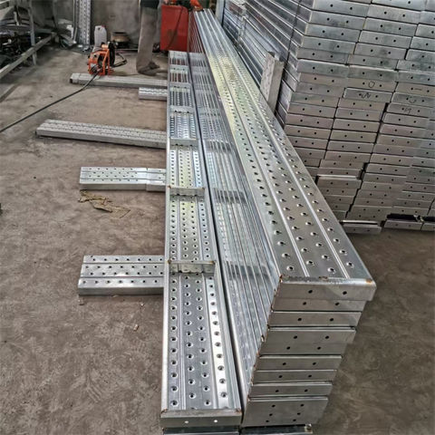 China CE certified ladder & scaffolding parts pre galvanized catwalk ...