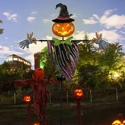 China Outdoor Solar Fall Pumpkin decor metal scarecrow Halloween light ...