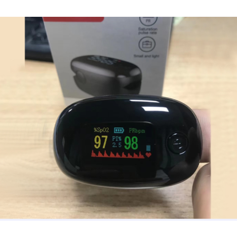 China TFT four color display digital fingertip pulse oximeters on ...