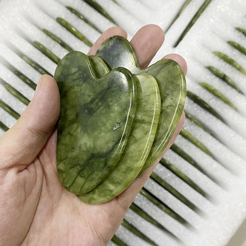 China Cheap 100% Natural Stone Guasha Heart Shape Xiuyan Nephrite Green ...