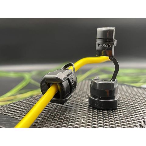 China Round Cable Wire Strain Relief Bushing PA66 Electric Cable ...