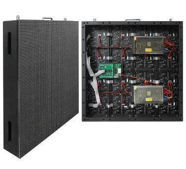 China Indoor led p5 smd2121 led panel full color display screen on ...