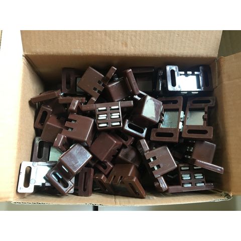 China Safe push to release magnetic cabinet door spring loaded latch on ...