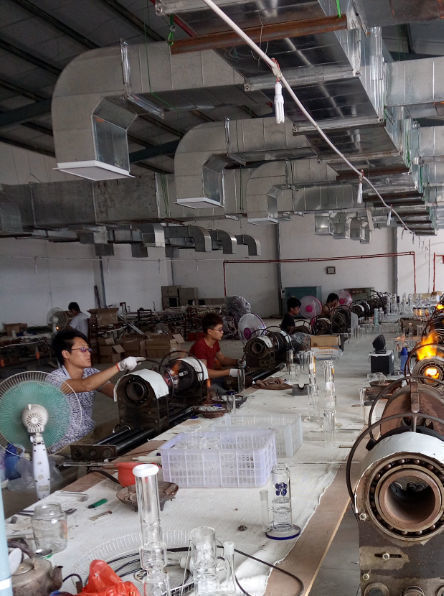 China Colorful Handcrafted bong United States Color Printing Food Grade ...