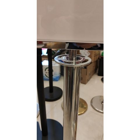 China Metal retractable queue barrier stand with A4 display sign holder ...