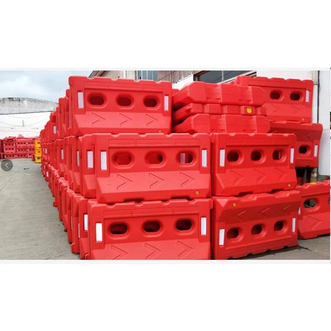 China Highly Visible Rolling Plastic Road Safety Water Filled Highway ...