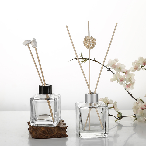 China Empty black white set of glass reeds diffuser bottle and candle ...