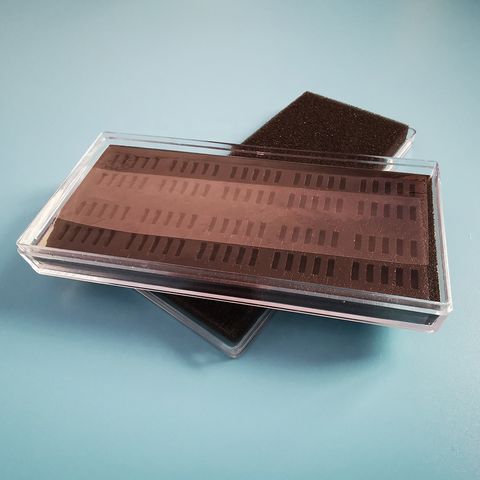 China Transparent Mini Prism Collect Packing Box Optical Usage Sponge ...