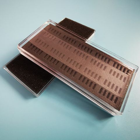 China Transparent Mini Prism Collect Packing Box Optical Usage Sponge ...