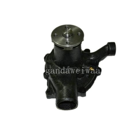 China Water pump ME995307 ME995446 ME993767 ME995586 ME995293 for 6D17 ...