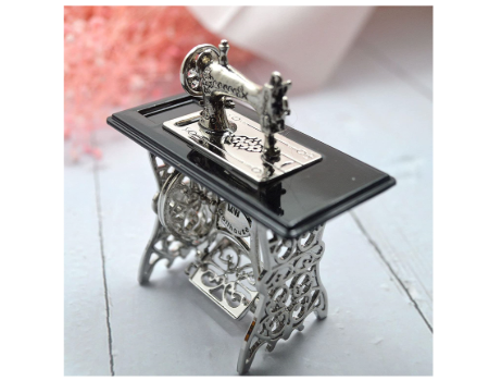 Mini Vintage Fake Sewing Machine Dollhouse Furniture Accessories Mini ...