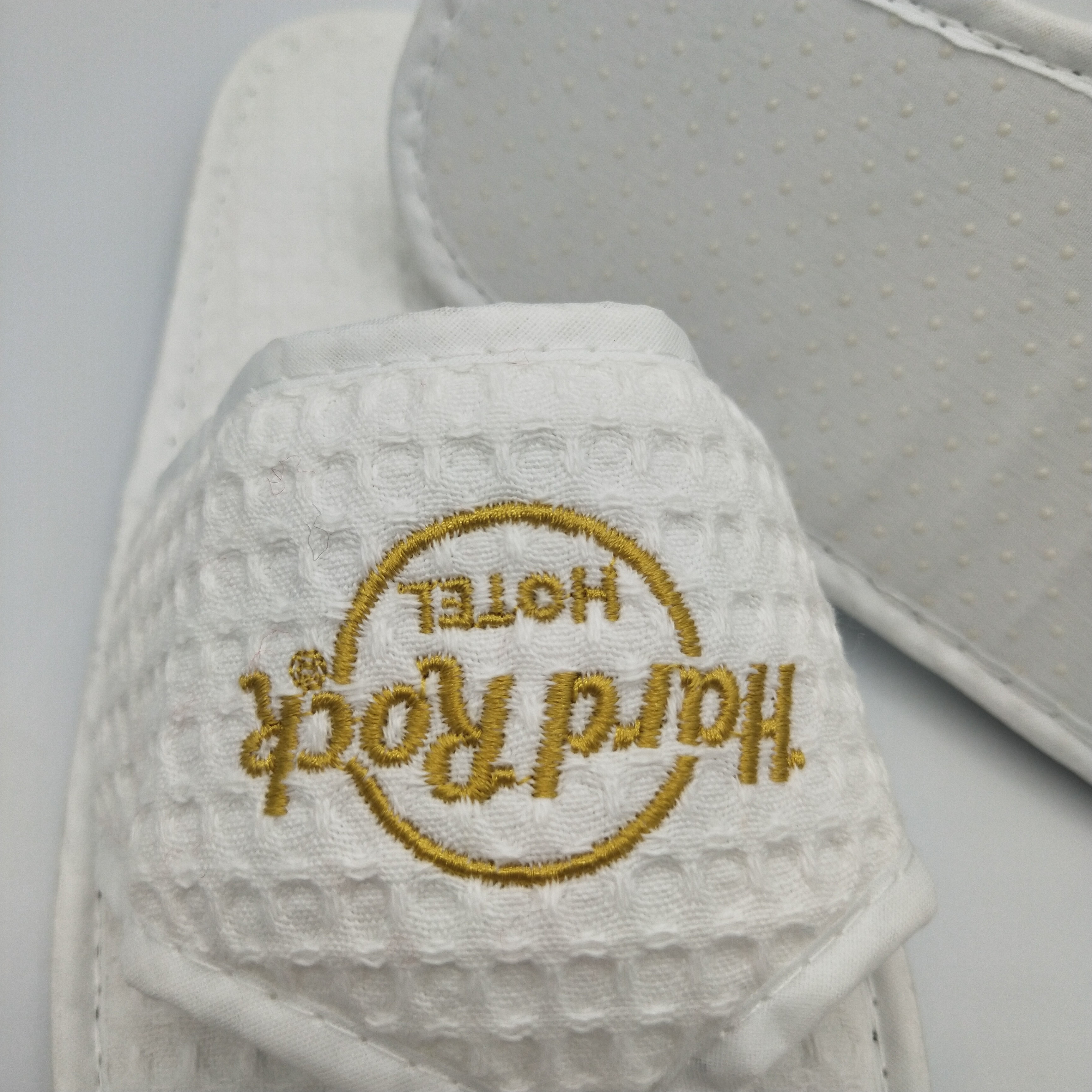 Disposable Products Factory Disposable Hotel Spa Room Slippers For ...