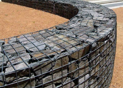 Wire Mesh Rock Retaining Wall