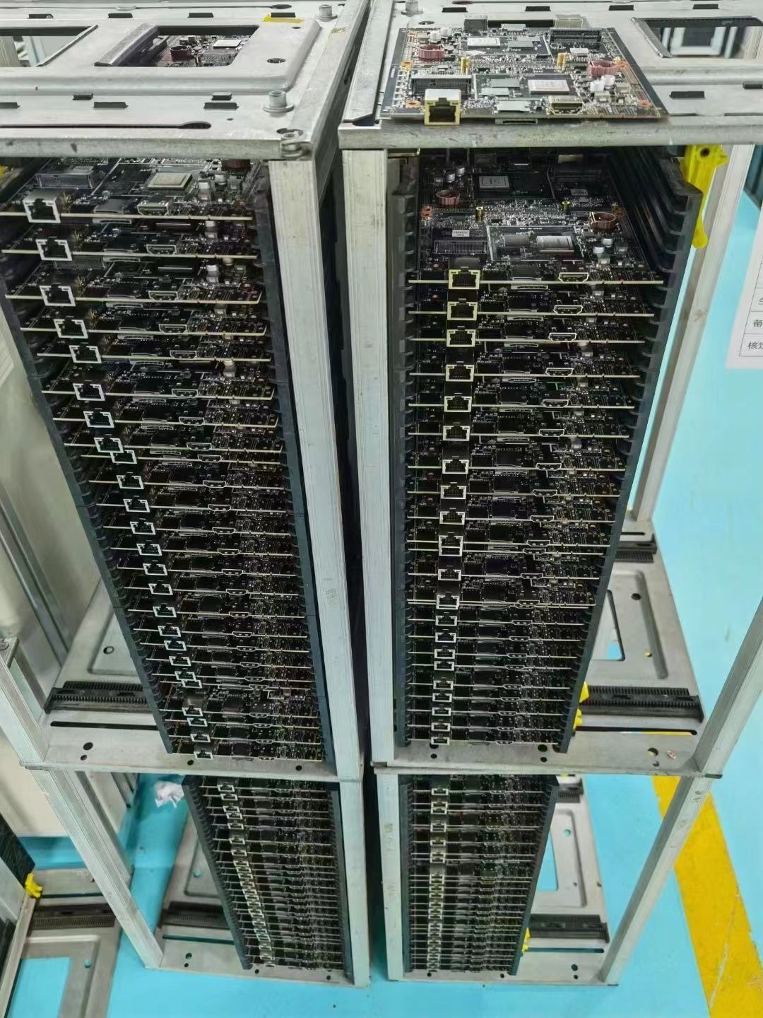 Android Board With Touch Lcd Screen Quad Core Cpu Development Mainboard ...