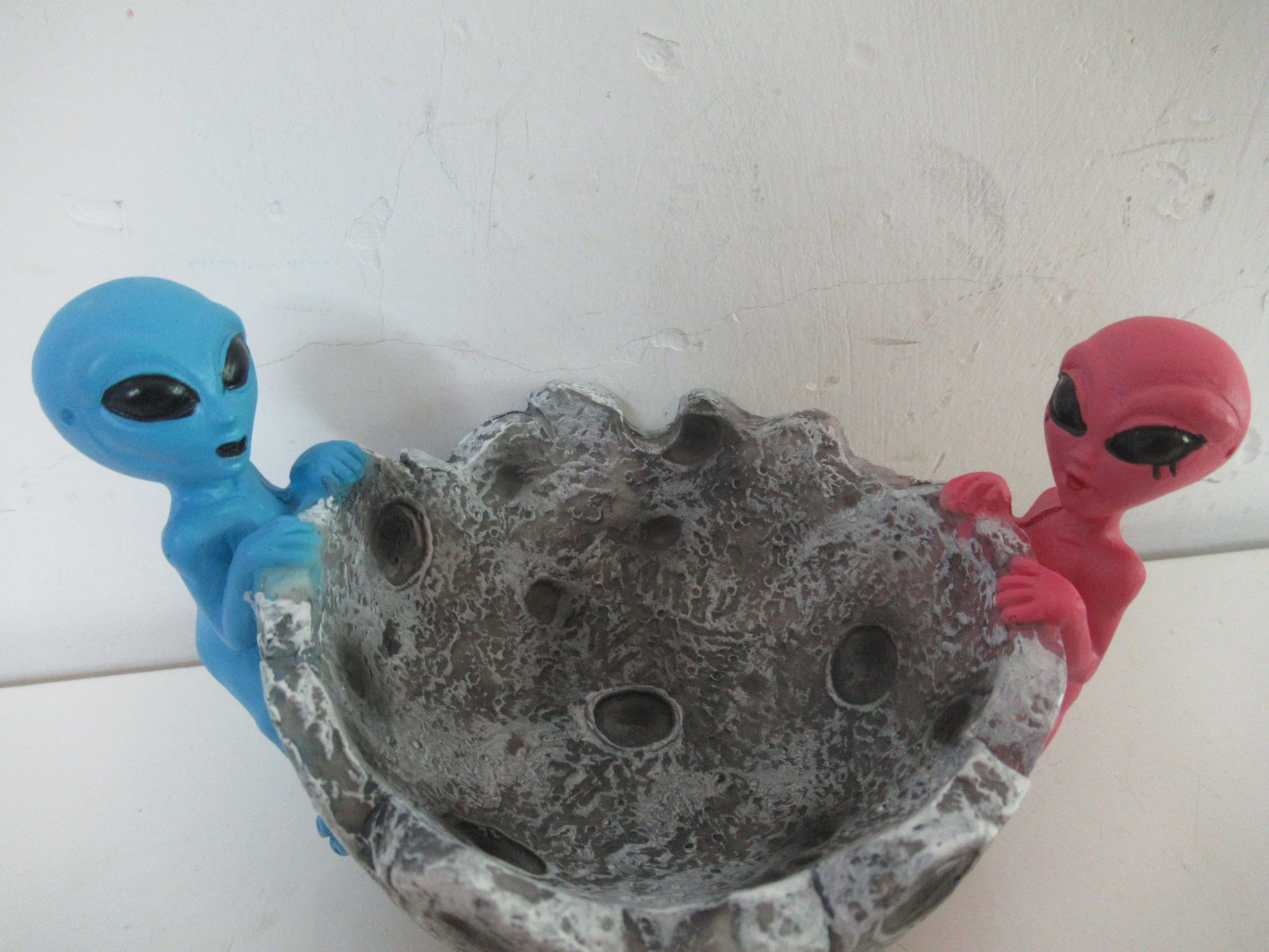 Buy Wholesale China Ready To Ship Custom Logo Polyresin Shaped Resin ...