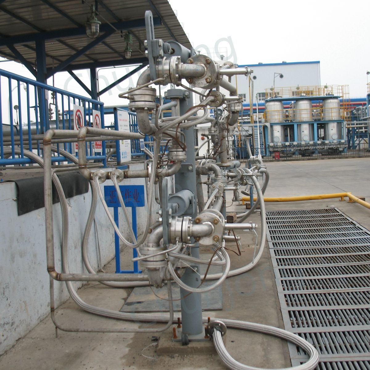 Buy Wholesale China Lng Cryogenic Loading Arms With Double Raceway ...