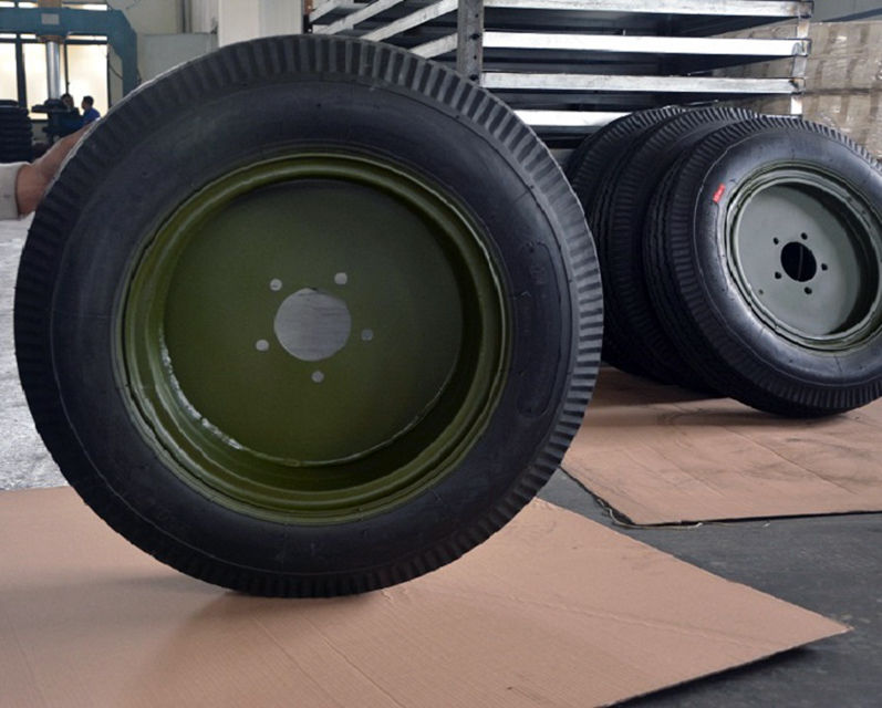 Military Bullet Proof Rubber Spongy Solid Tyre For Anti-aircraft Gun ...