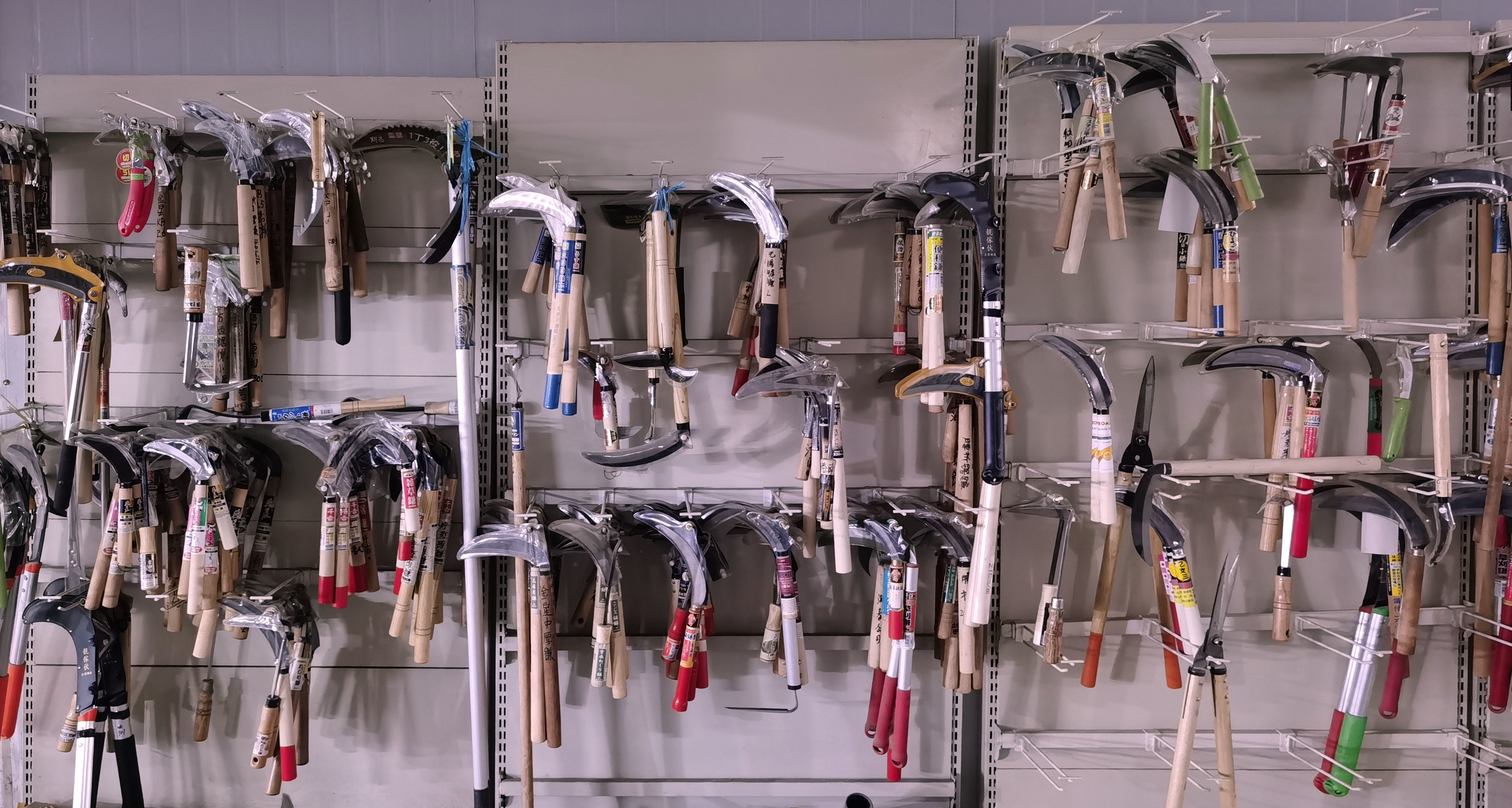 Buy Wholesale China Sharp Wooden Handle 45＃carbon Steel Agricultural ...