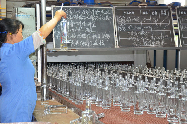 Buy Wholesale China Wholesale Embossed Square Empty 750ml Glass Liquor ...