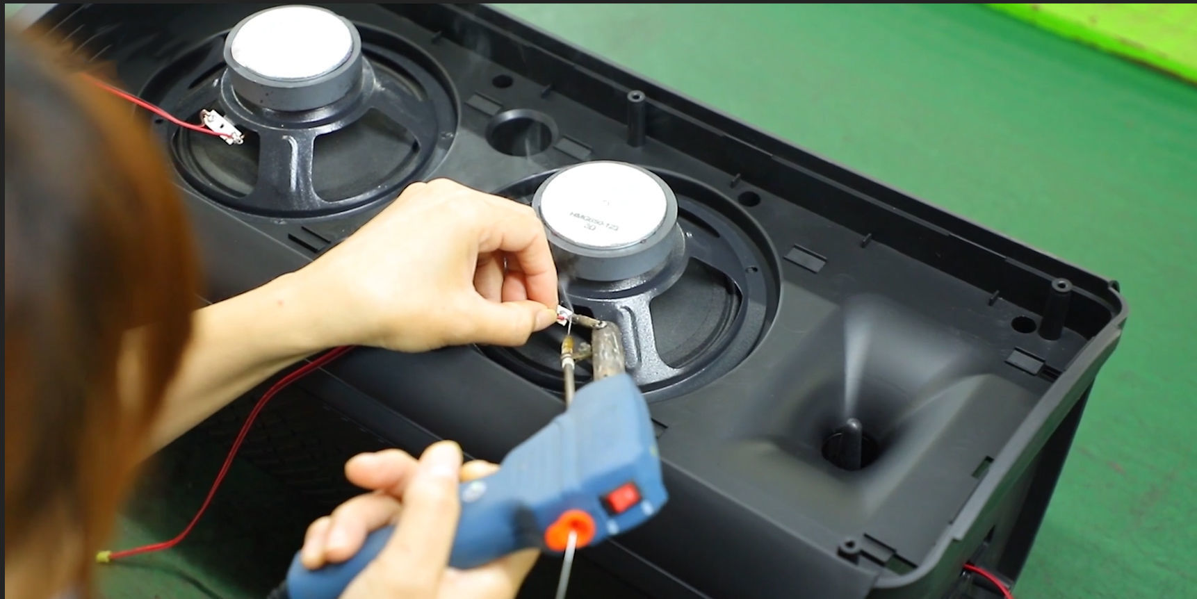 Compre Zqs-1418 Portátil Spkr Bt Airplay Smart Home Theatre Sistema único Boombox 4 Polegadas ...