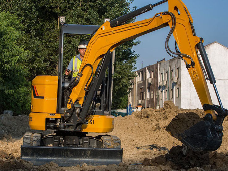 Tailless Mini 4 Ton Excavator 9035e Liugong Mini Digger With Hammer ...