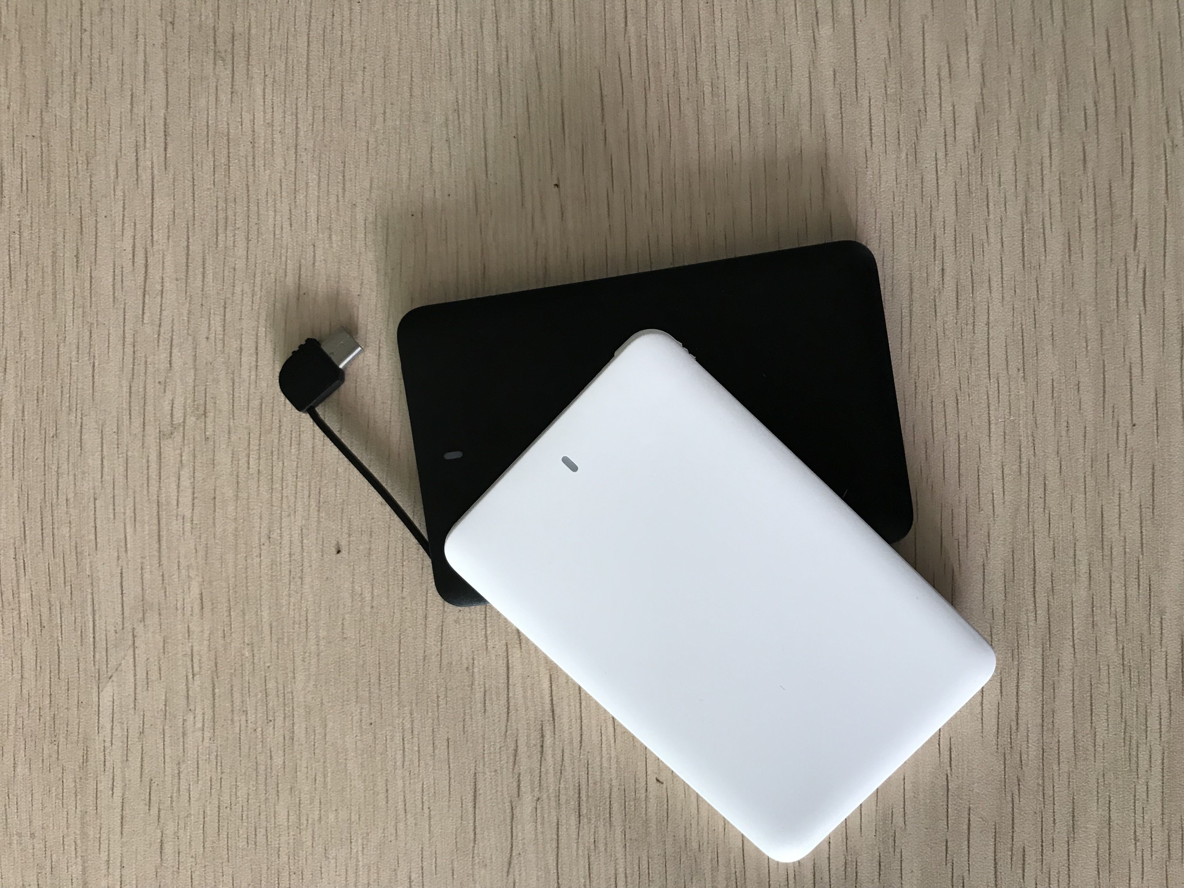 Mini Power Bank With Cable Mobile Power Bank 2500mah Oem Powerbank ...