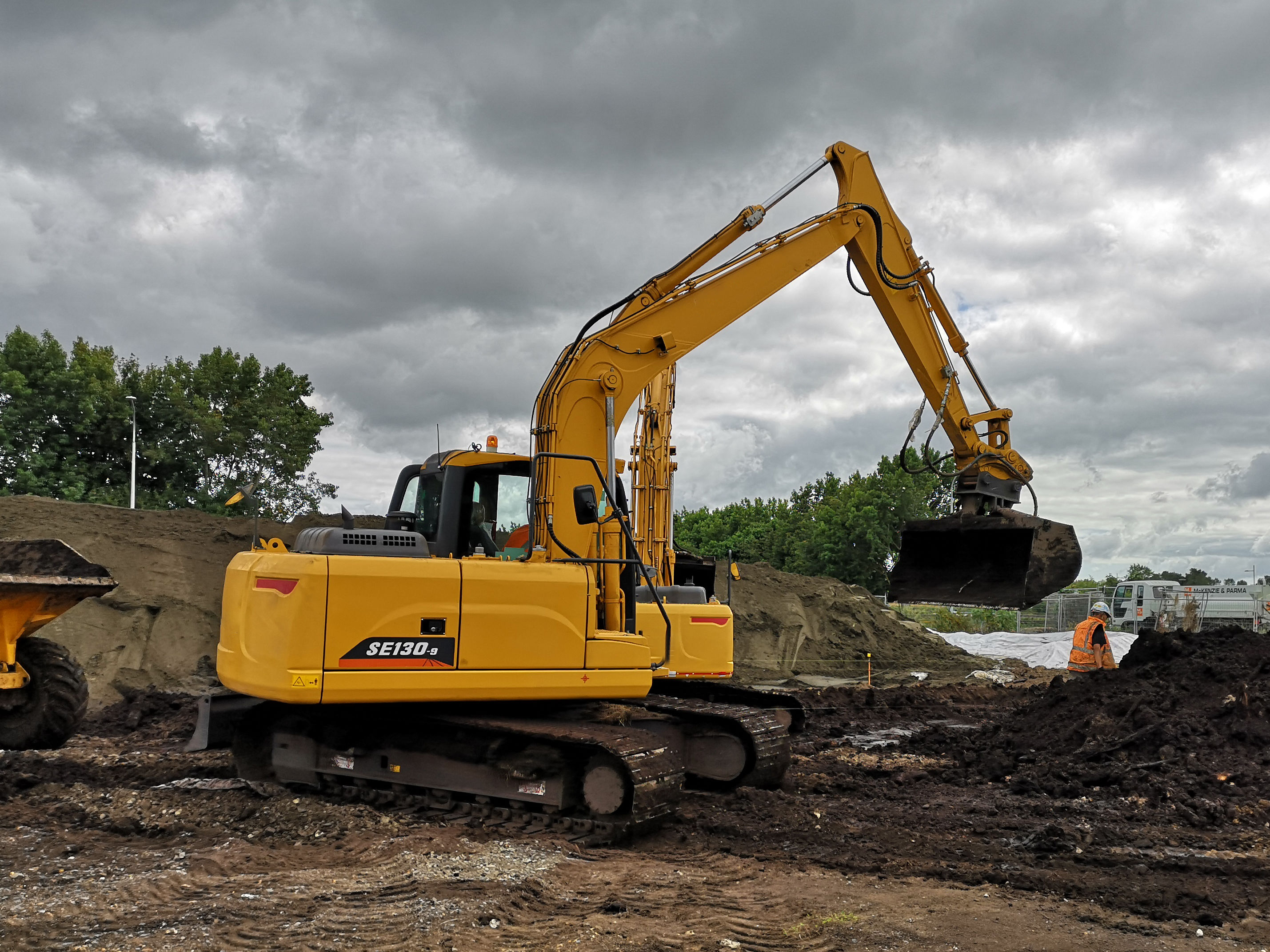 Buy Wholesale China 37 Tons 1.8cbm Shantui Crawler Excavator Se370lc ...