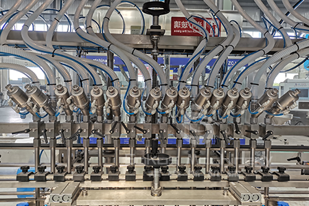 Buy Wholesale China Automatic Linear Type Oil Sauce Filling Line & Oil ...