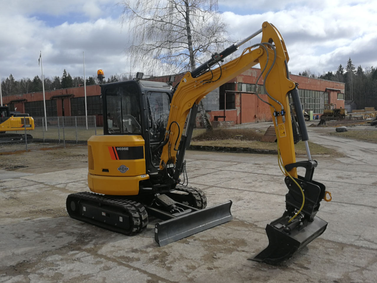 Buy Wholesale China New Model 908e 8 Ton Crawler Excavator Cheap Price ...