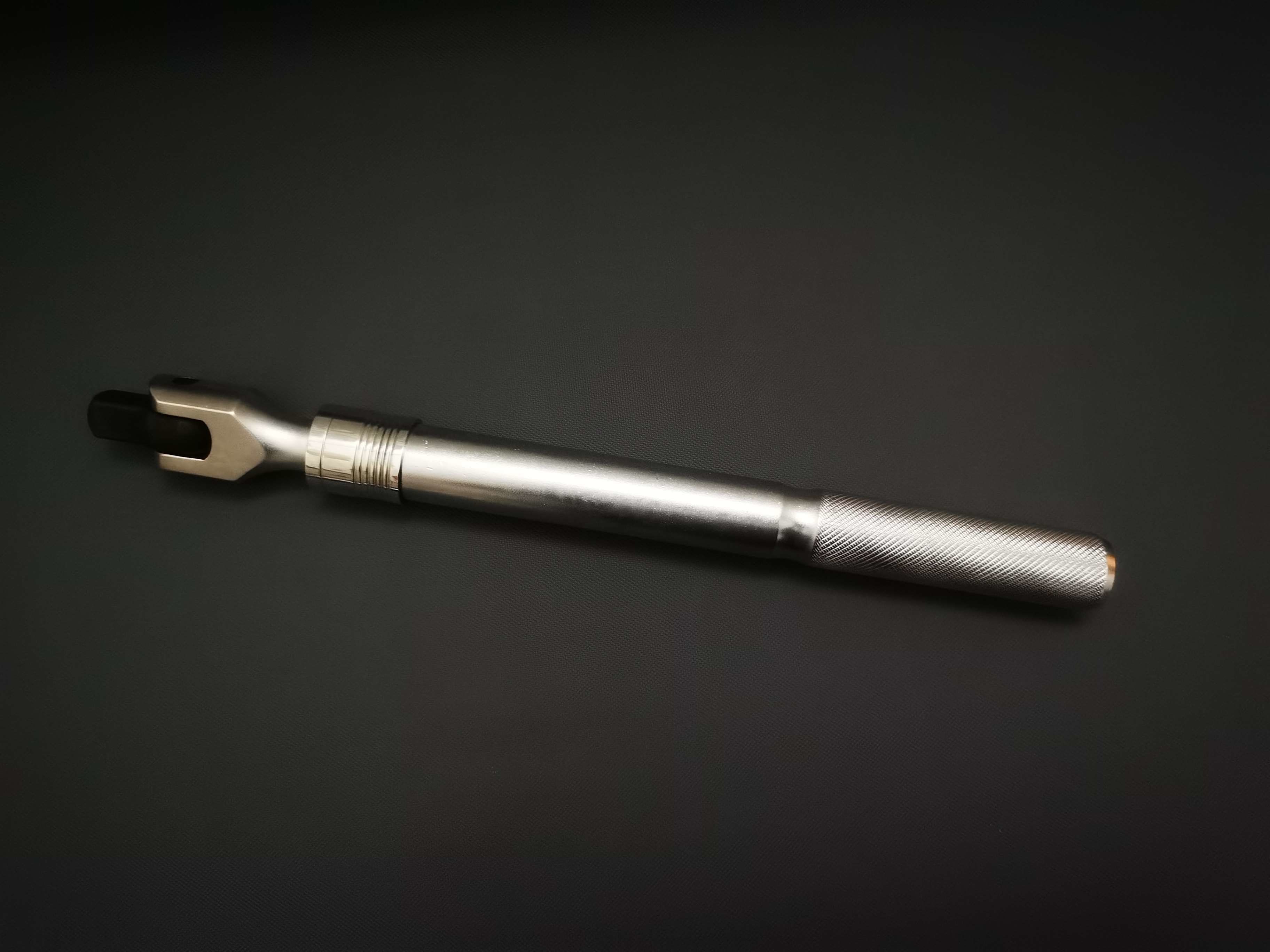 1/2-inch Drive Breaker Barr, 24-1/2 Inch Length Extended Leverage, Breaker Bar, Flex Handle ...