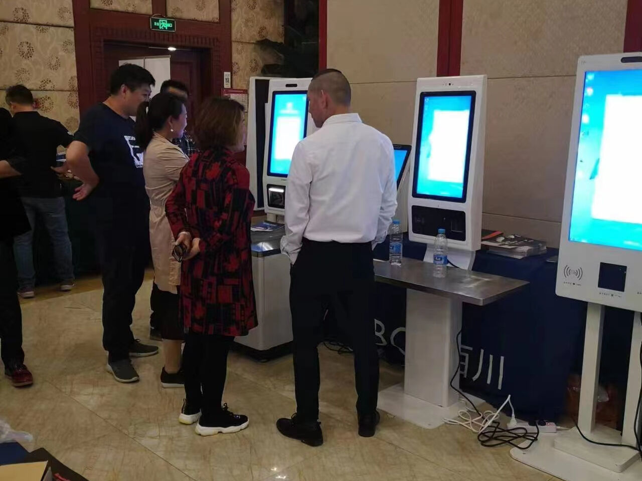 Buy Wholesale China 21.5 Inch Self Service Order Payment Touch Screen ...