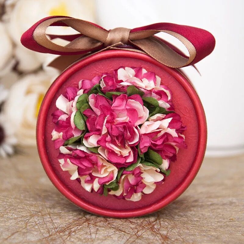 Pretty Wedding Candy Portable Cylinder Box Flower Decorate Round Box ...