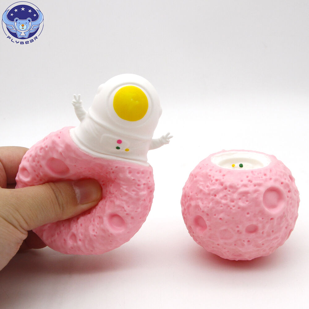 Buy Wholesale China Squeeze Astronaut Toys Decompression Spaceman Cup ...
